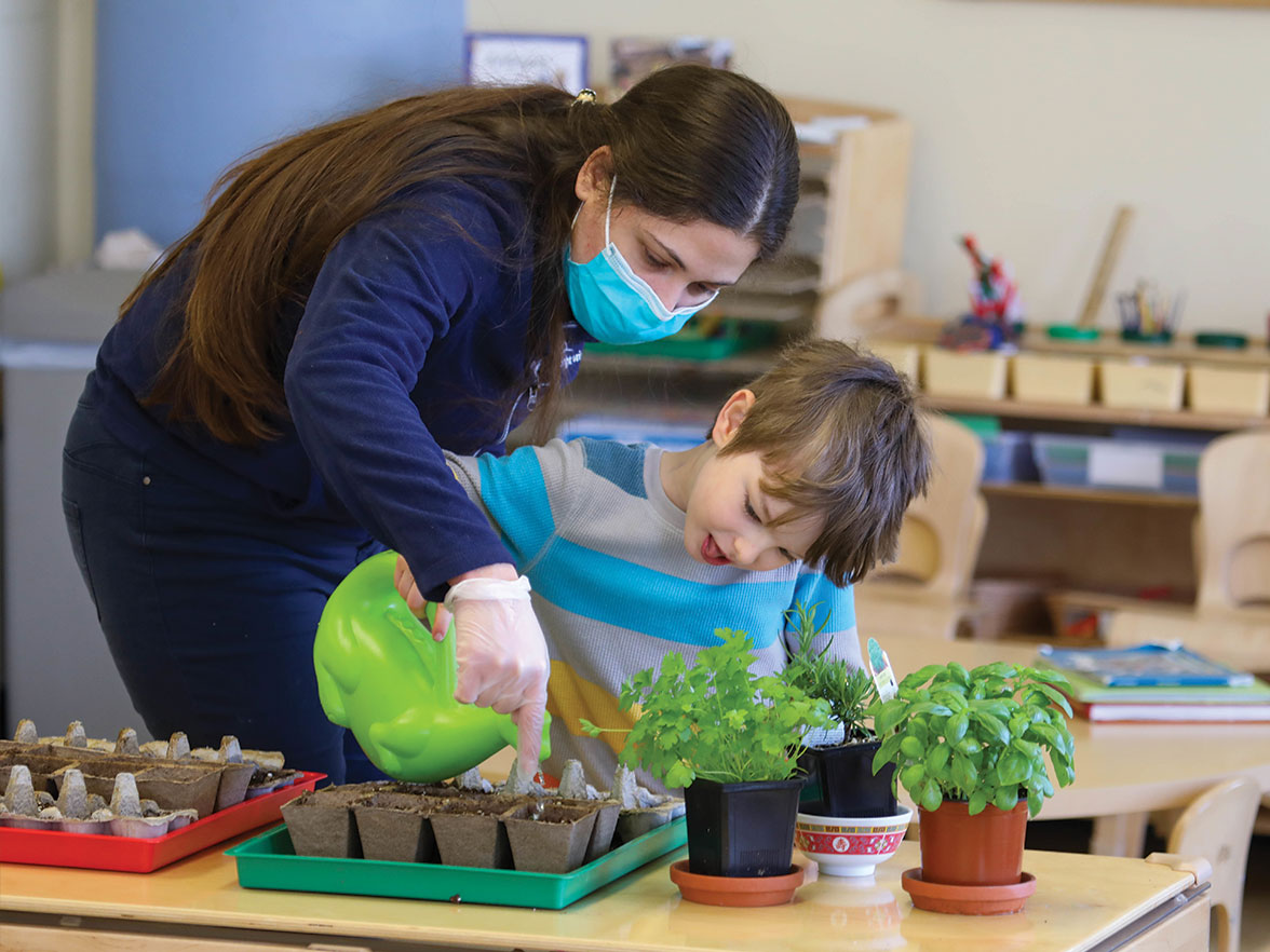 Bright Horizons Celebrates and Supports our Daycare Teachers | Bright ... Bright Horizons Celebrates and Supports our Daycare Teachers | Bright ...